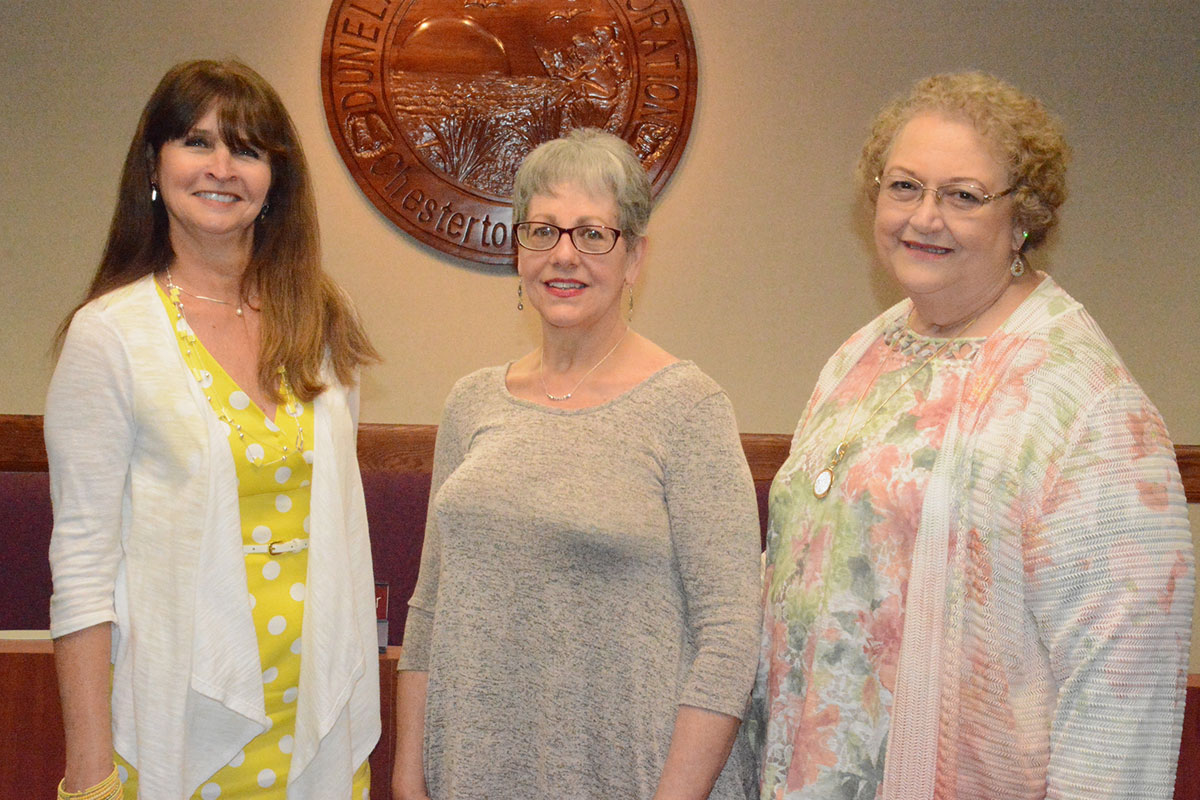 Duneland Schools Honor Teacher and Staff Retirees in 2018 - GreatNews.Life
